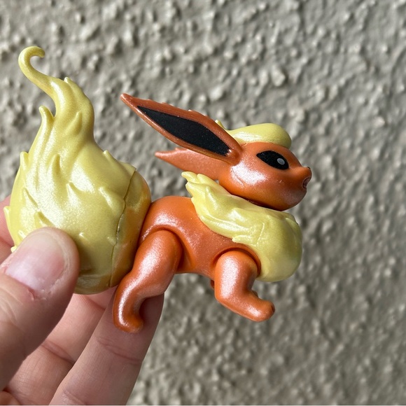 Pokemon | Toys | Pokemon Battle Flareon Shiny Action Minifigure Figure ...